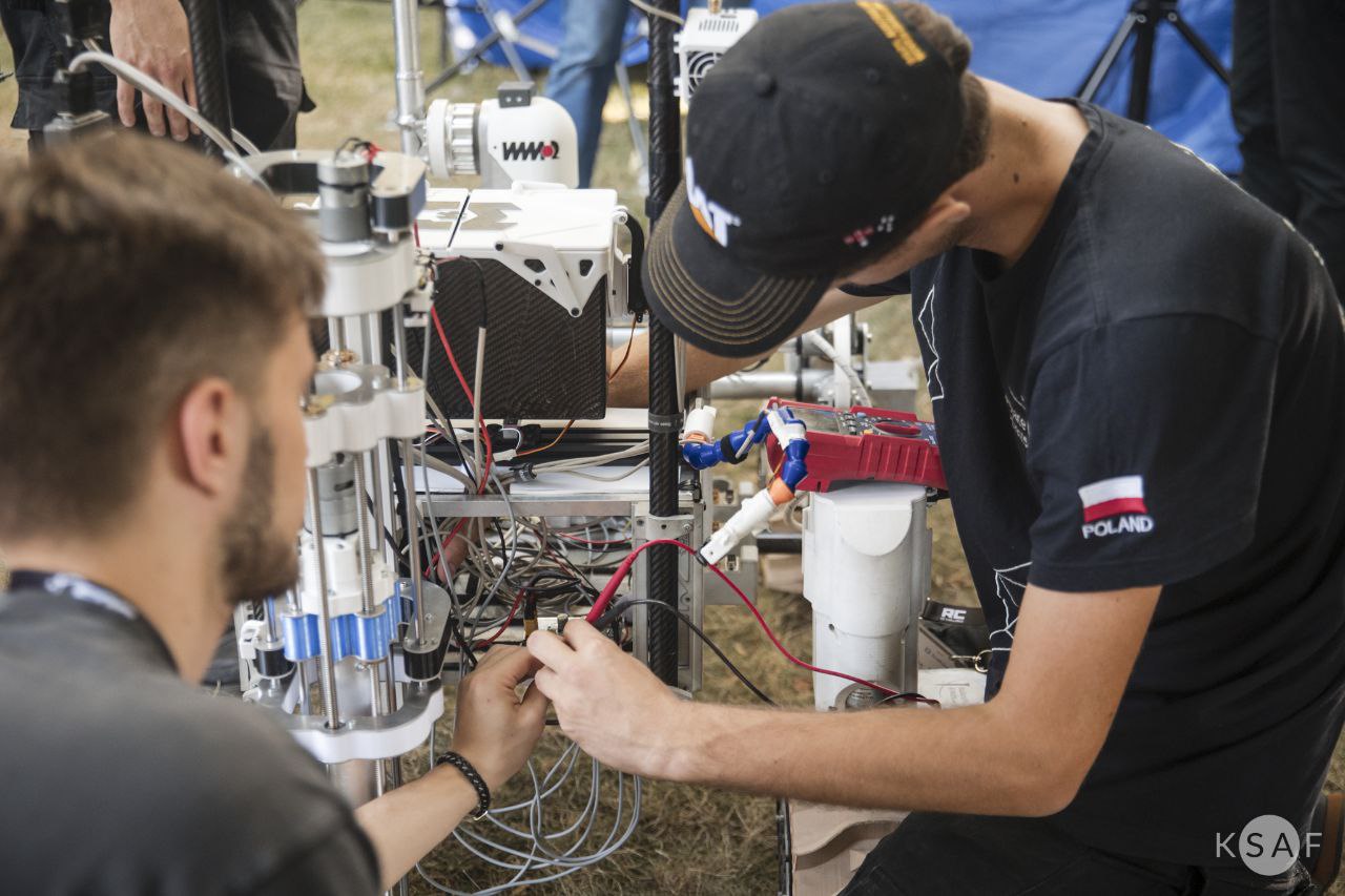 AGH Space Systems Takes Third Place in the European Rover Challenge 2025