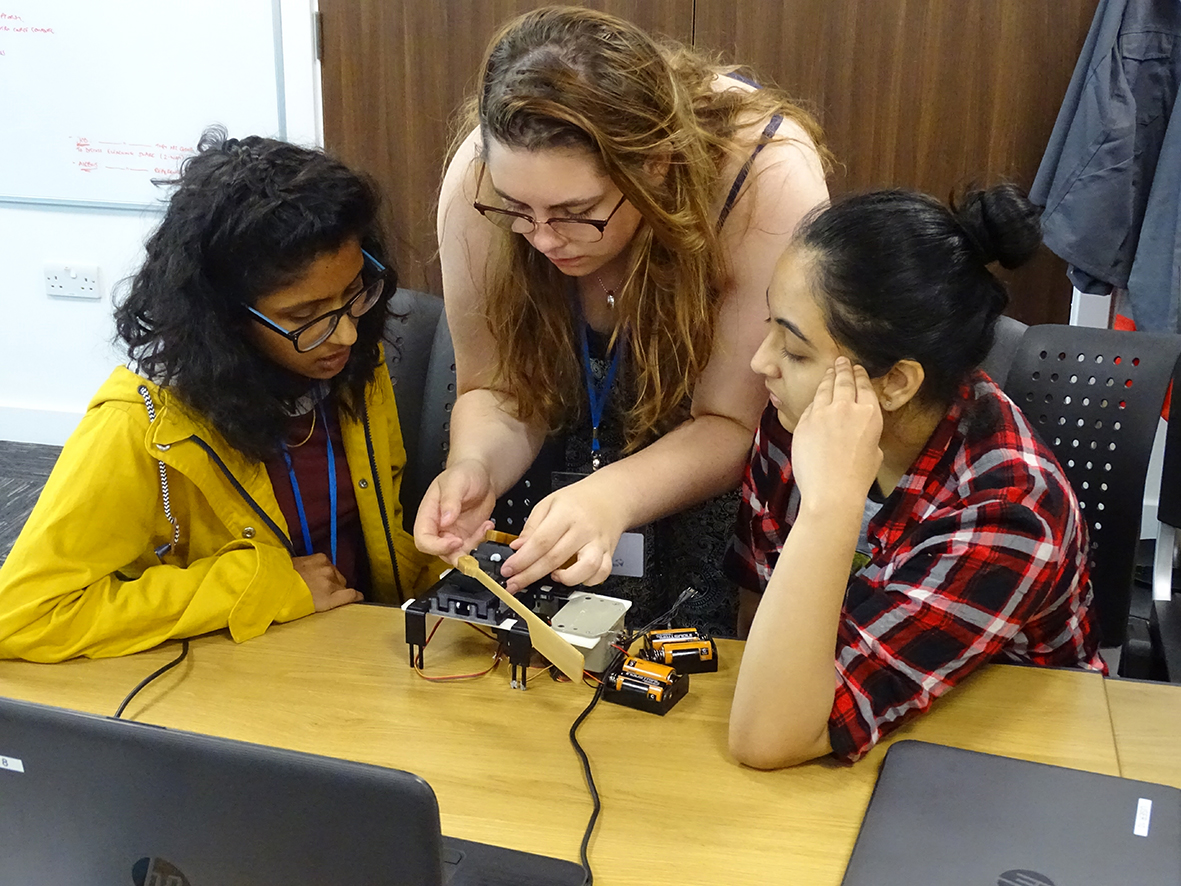 The Smallpiece Trust Robot Rowboat Rowing Challenge