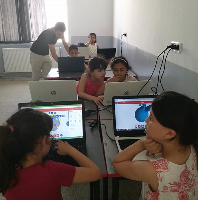 SOLIDWORKS Apps For Kids Goes to AL-Kindy Primary School