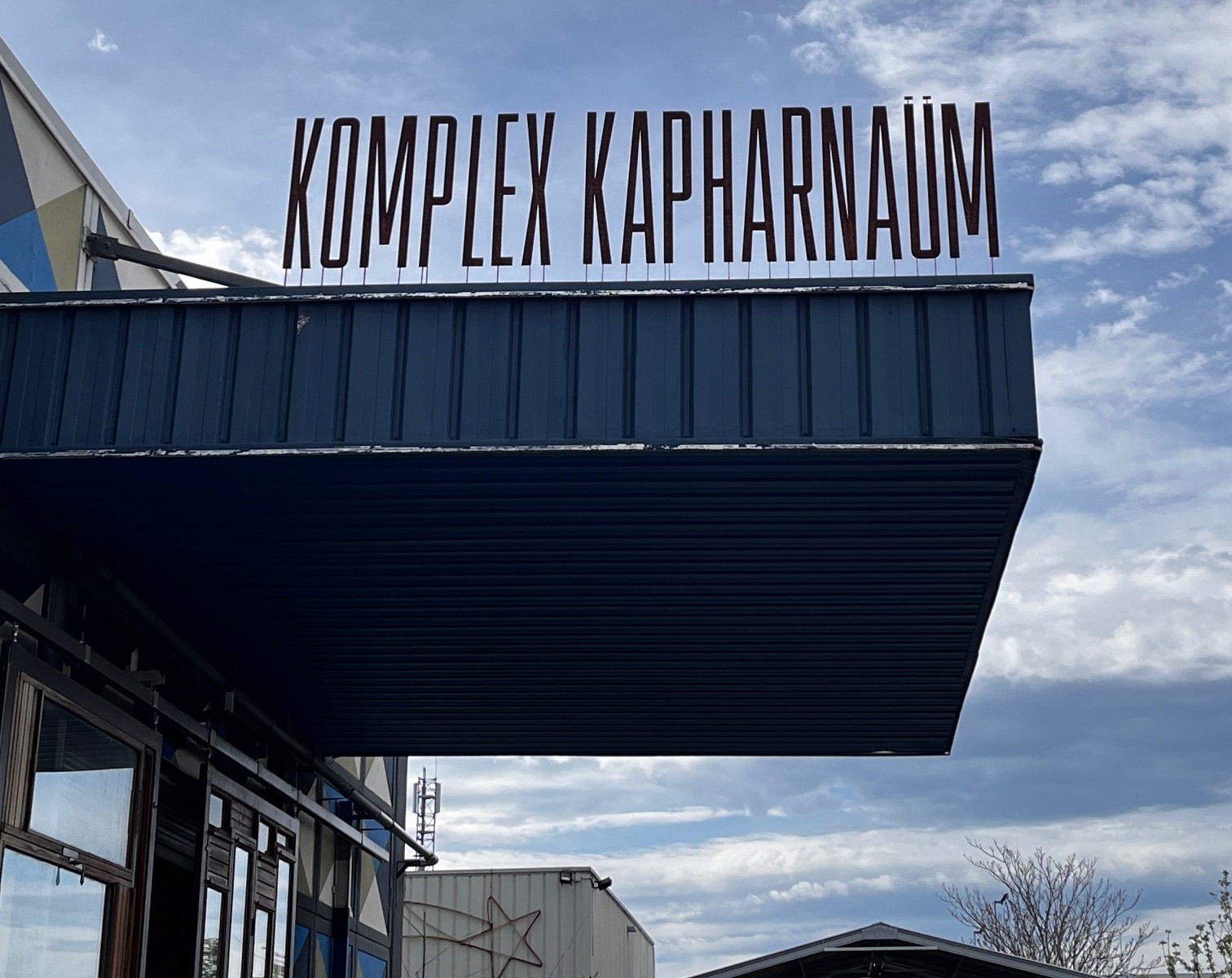 KXKM (KompleX KapharnaüM) - Explore the City Looking for an Urban Being