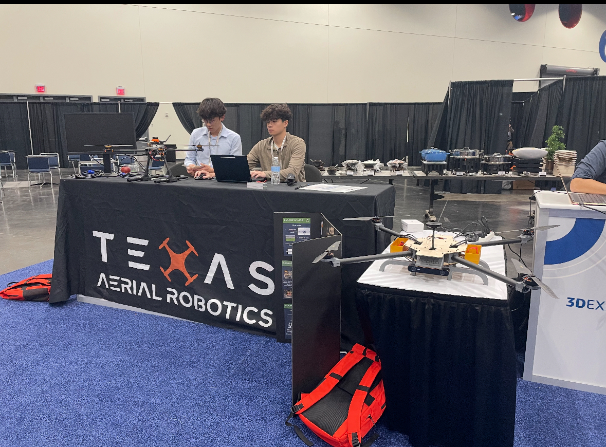 Hyperloop Guadaloop Team from UT Austin Featured in EDU Zone at 3DXW25