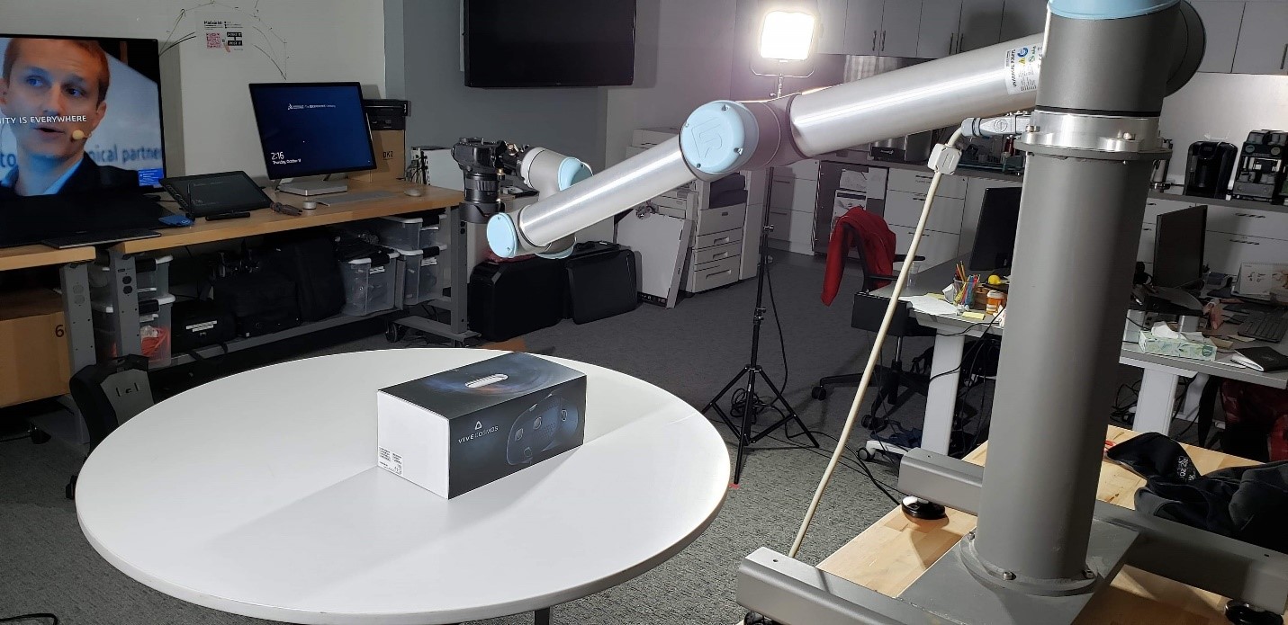 Using the 3DEXPERIENCE Lab’s UR-10 Robot for Cinematography