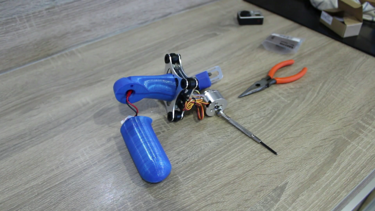 SOLIDWORKS Time-Lapse Tutorial: Camera Gimbal