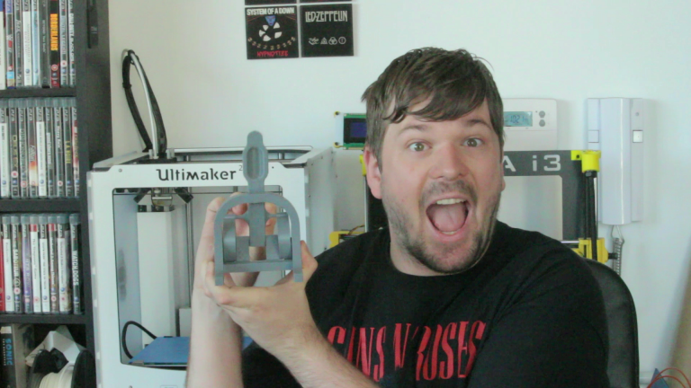 SOLIDWORKS Time-Lapse Tutorial: Desktop Catapult