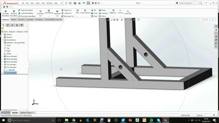 SOLIDWORKS Time-Lapse Tutorial: Desktop Catapult